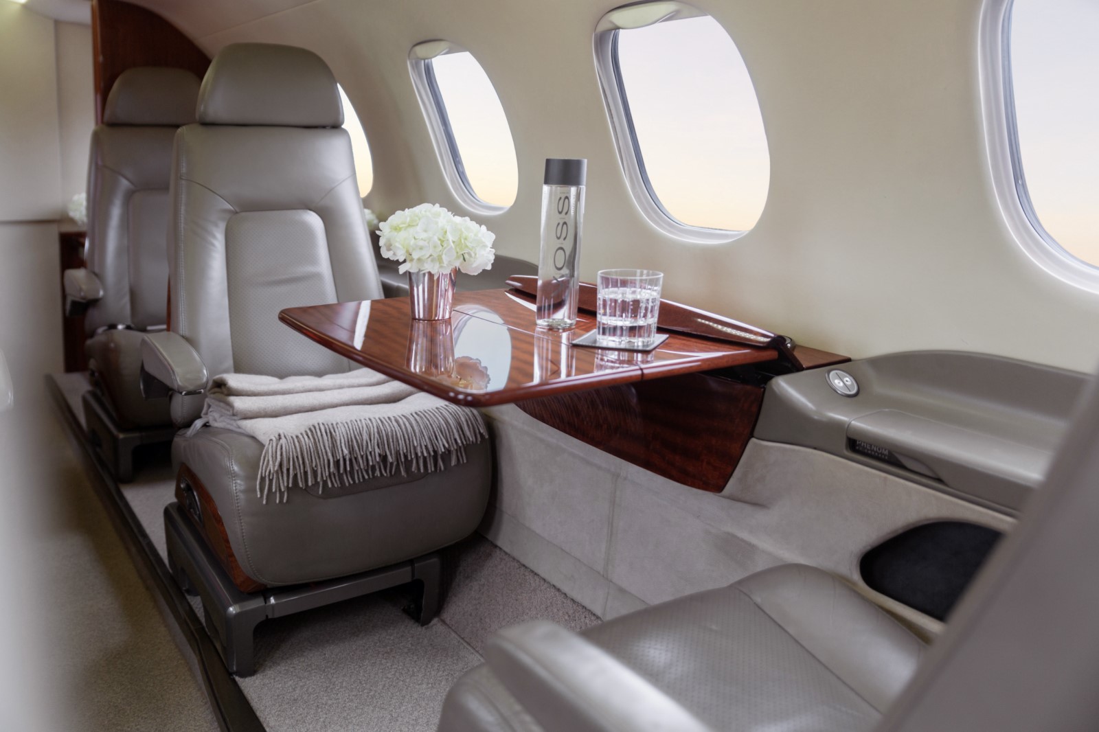 EMBRAER PHENOM 300 | Private Jet | Global Jet